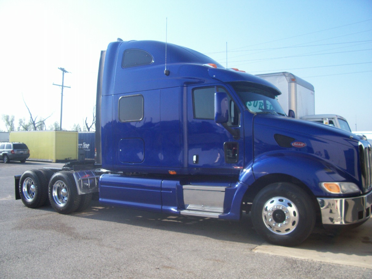 CHICKEN HAULIN.Com - is the AMERICAN CHICKEN HAULERS ASSOCIATION